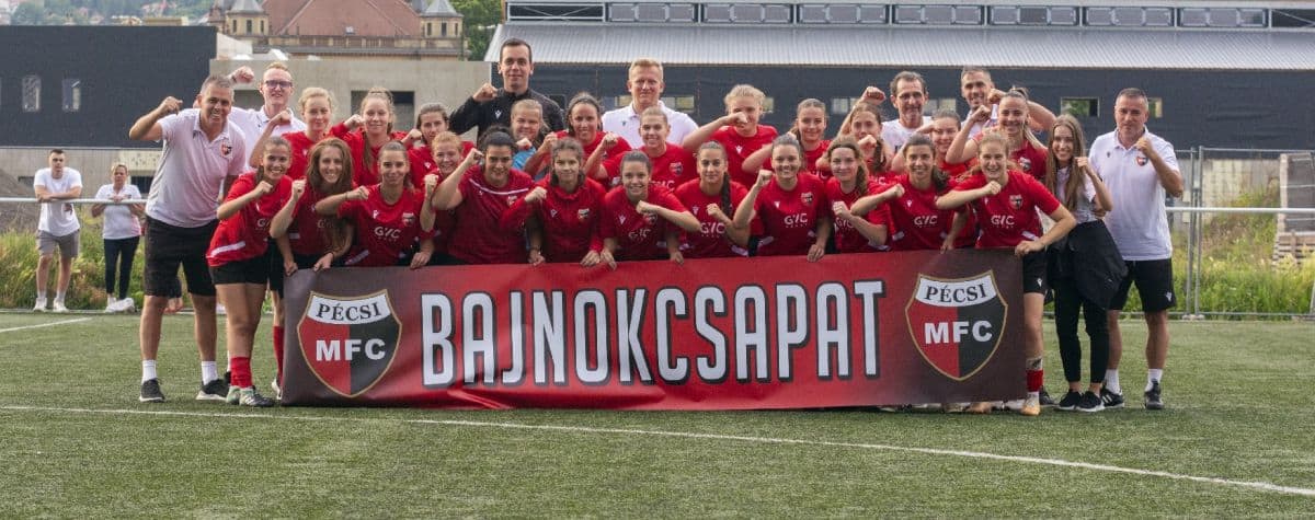 Veretlenül lett bajnok női csapatunk | PMFC
