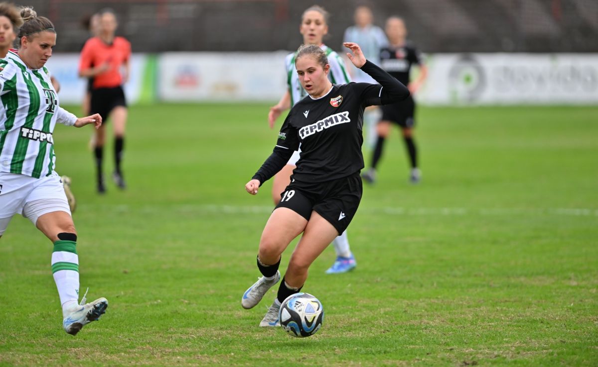 Újra a legjobbak között | PMFC